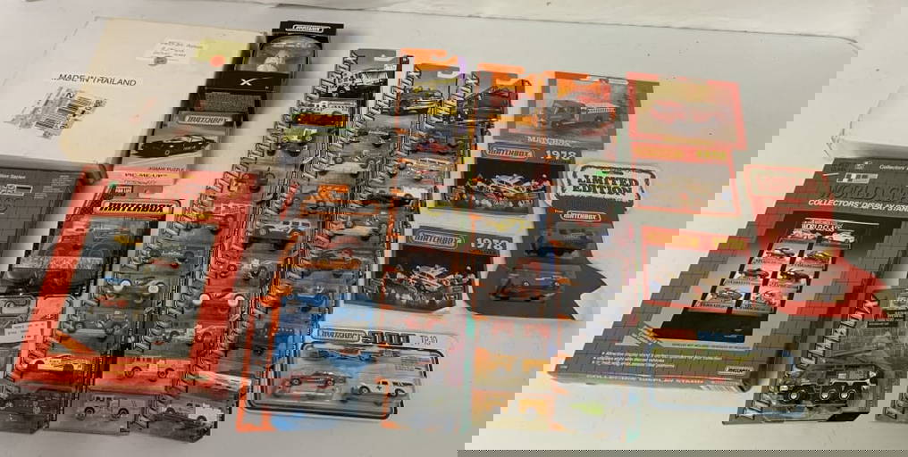 30+ Pcs Matchbox Die Casts, Display Cases Other