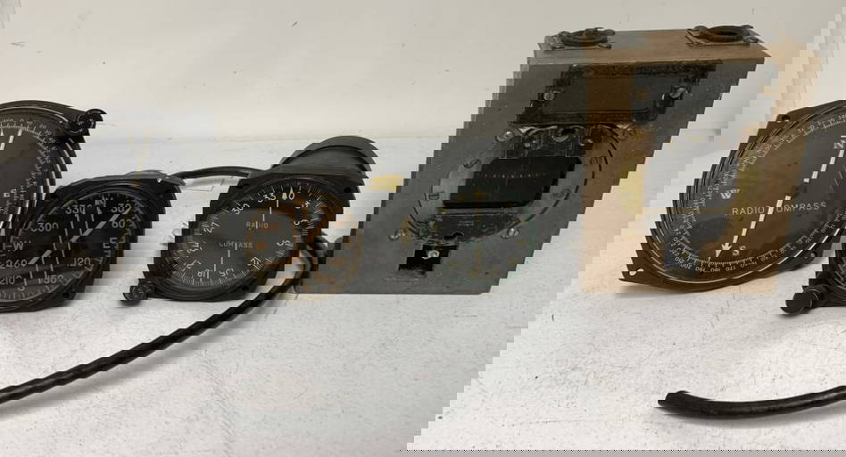 Radio Compasses And Magnesyn Indicator