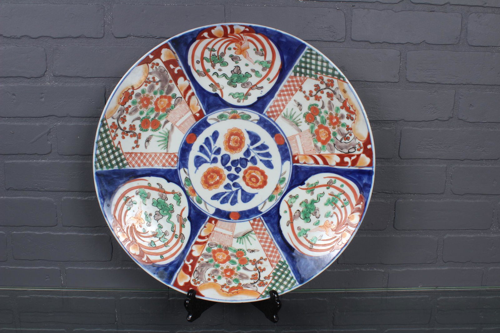 Large Imari Charger - Jan 09, 2020 | Ashcroft and Moore in PA