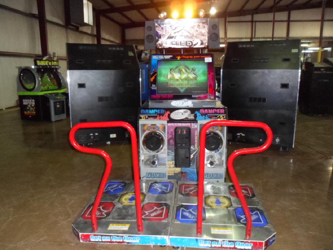 PUMP IT UP EXCEED 2 DANCE FLOOR ARCADE MACHINE