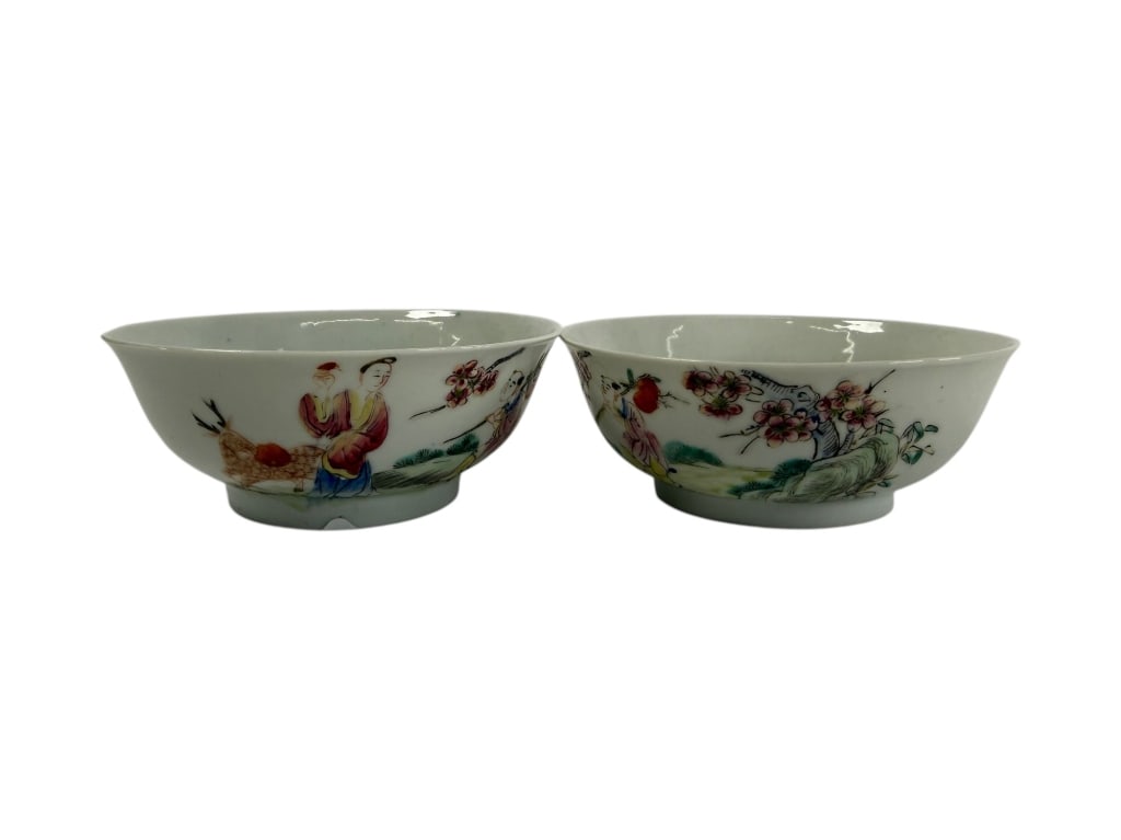 Pair Vintage Chinese Hand Painted Bowls Auction
