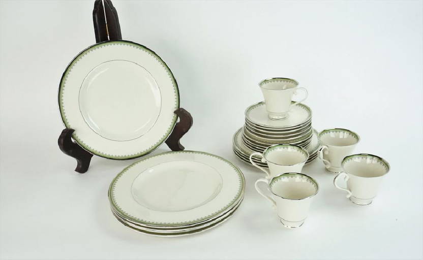 24pcs Pickard China Marquis Pattern