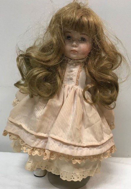 Heirloom Treasure Happyland Doll