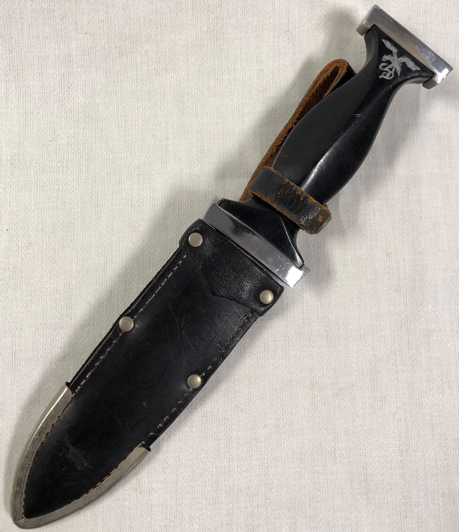 Nazi German Dagger with Leather Sheath - Nov 17, 2019 | Churchill ...
