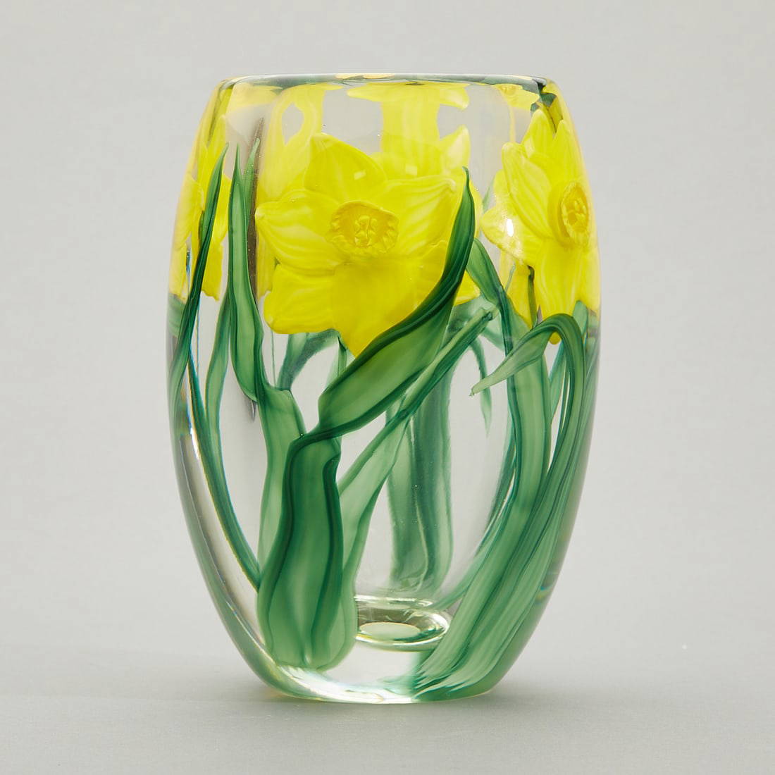 Steven Lundberg Magnum Daffodil Glass Vase Auction