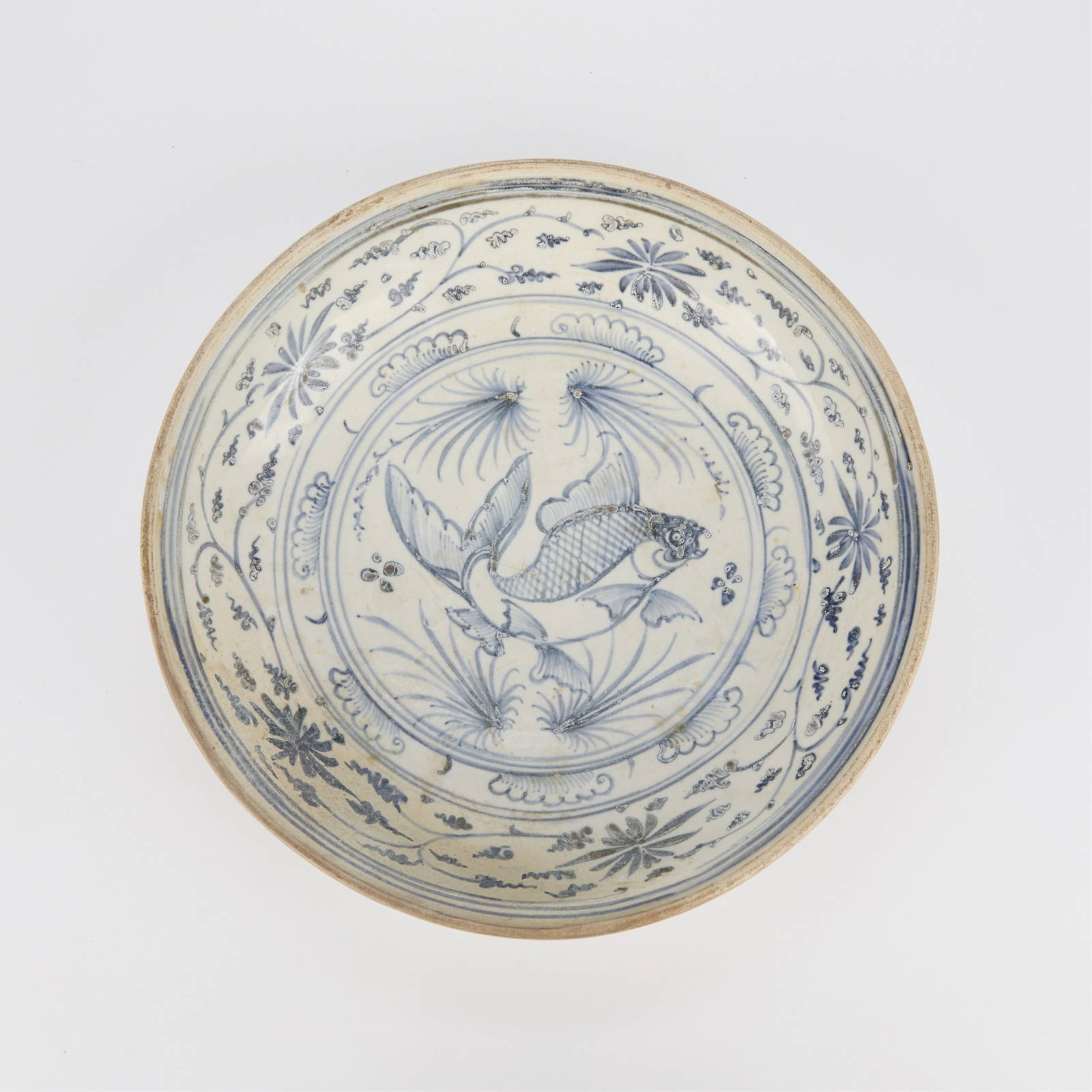 Large Vietnamese Annamese Ceramic Fish Charger Auction