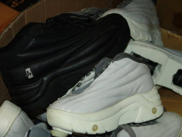 Agressor Kick Skates Asst Sizes Returns Quantity