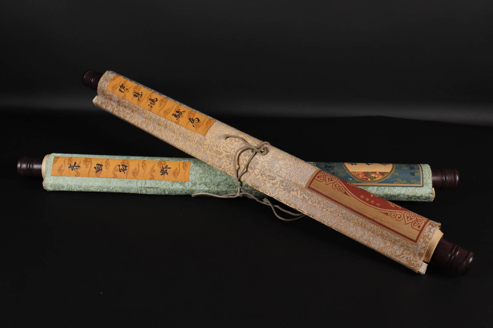 2 Pcs Chinese Long Scroll Auction