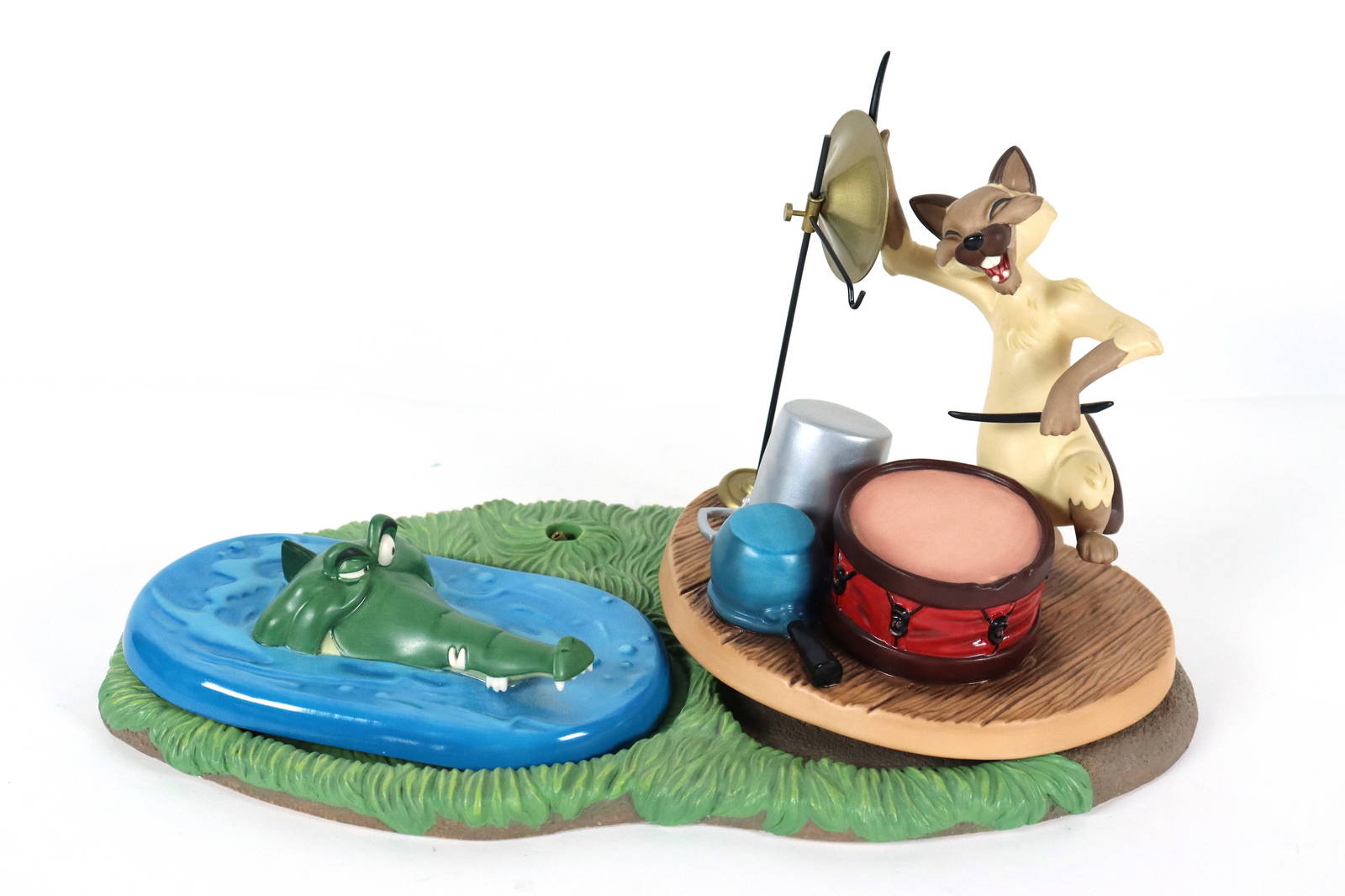 Lots Of Wdcc Fine Figures Auction