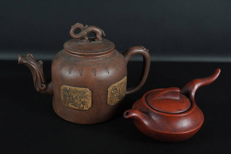 2 Chinese Fine Teapots
