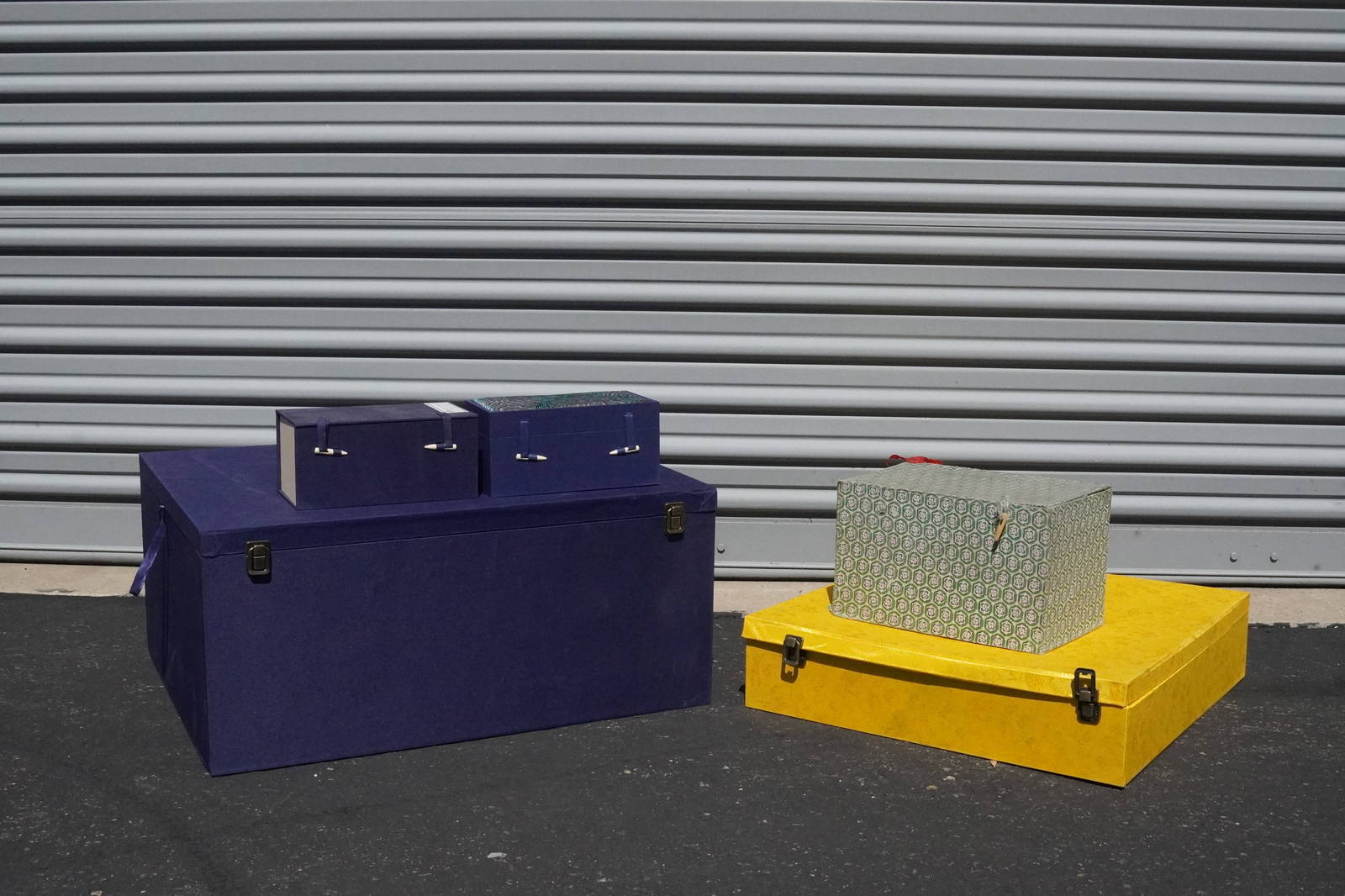 Lots Chinese Silk Box Auction