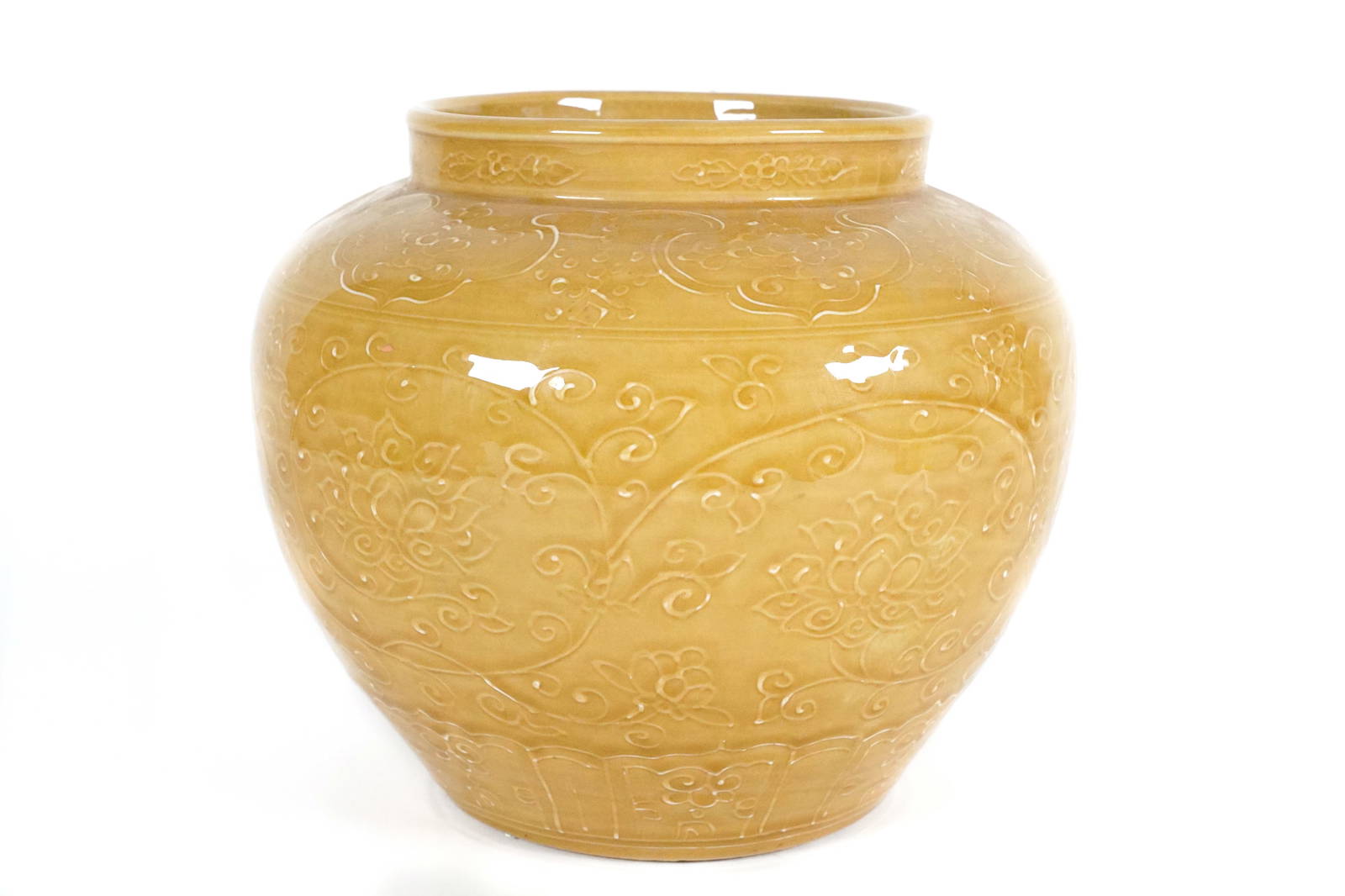 Chinese Yellow Fine Jar Auction
