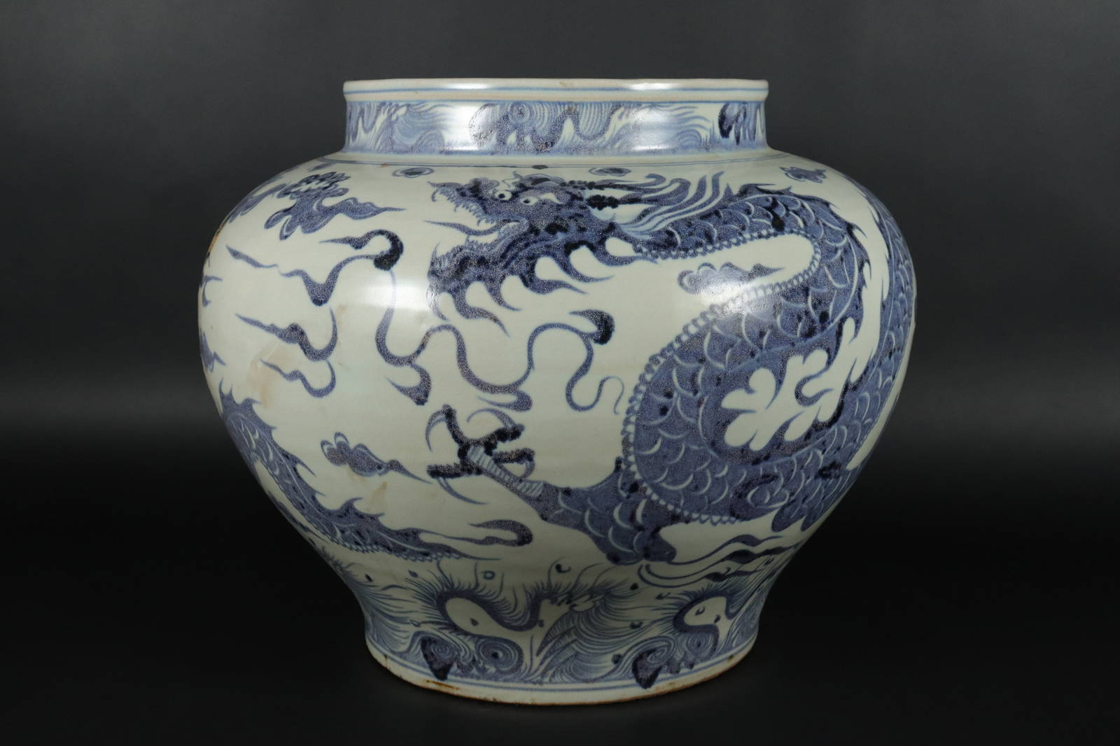 Chinese Large Fine Jar Auction