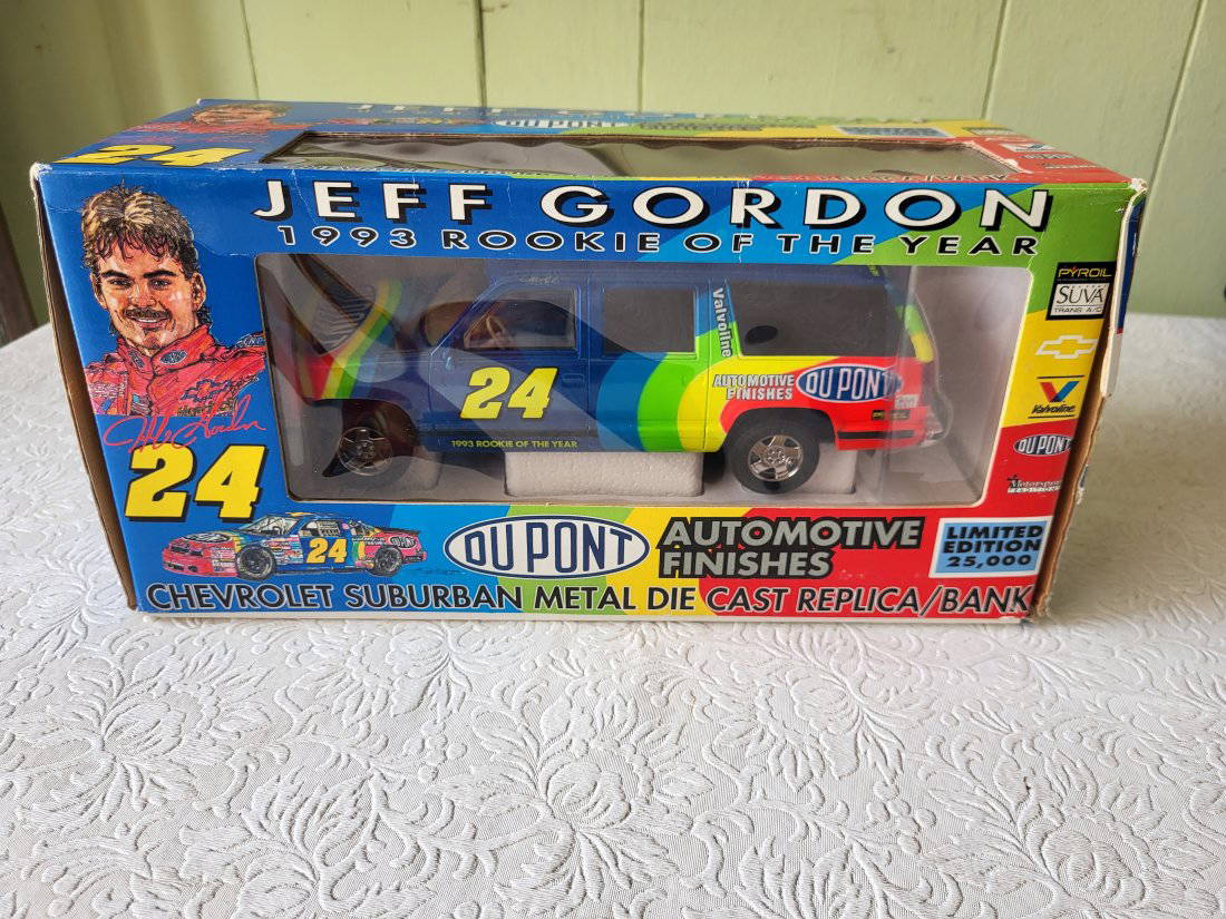 Jeff Gordon 1993 Rookie Of The Year Die Cast Suburban Car Auction
