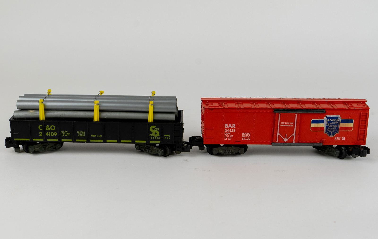 American Flyer C & O 24109 And Bangor & Aroostook 24425 Train Cars