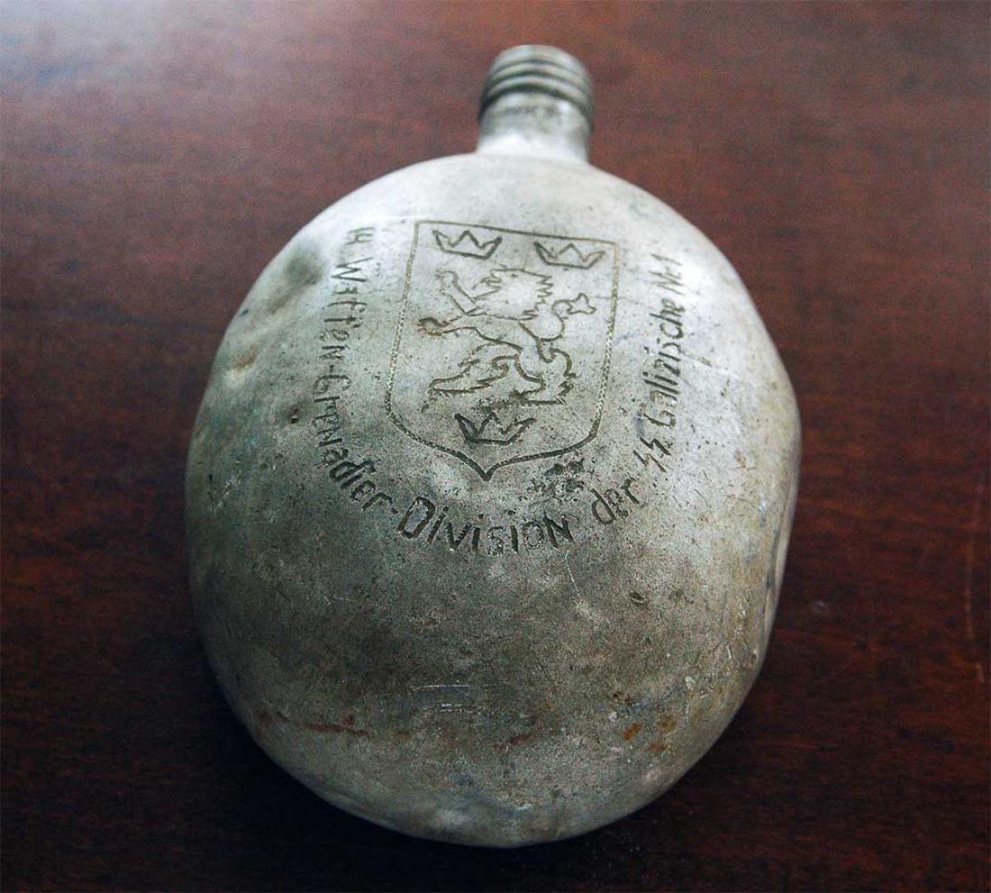 Original German WW2 Flask, Grenadier Division - Jan 27, 2018 | V.N ...