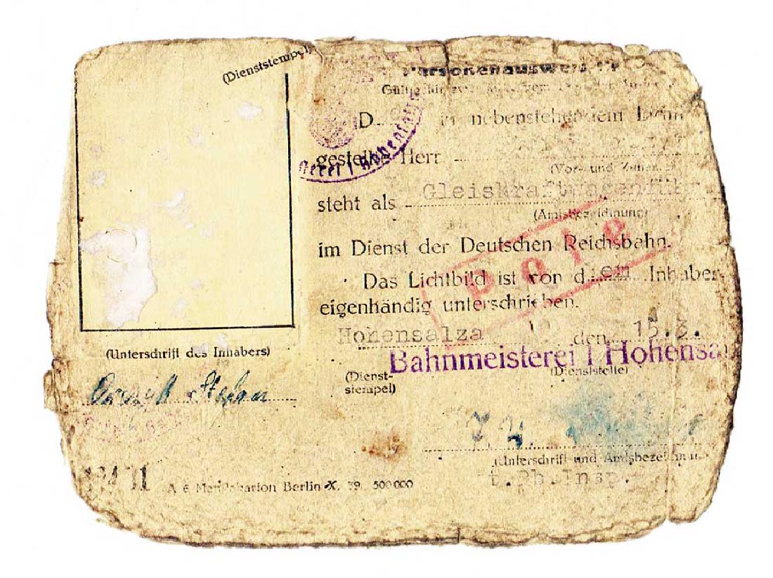 German WW2 Personal Ausweis ID Document, 1942