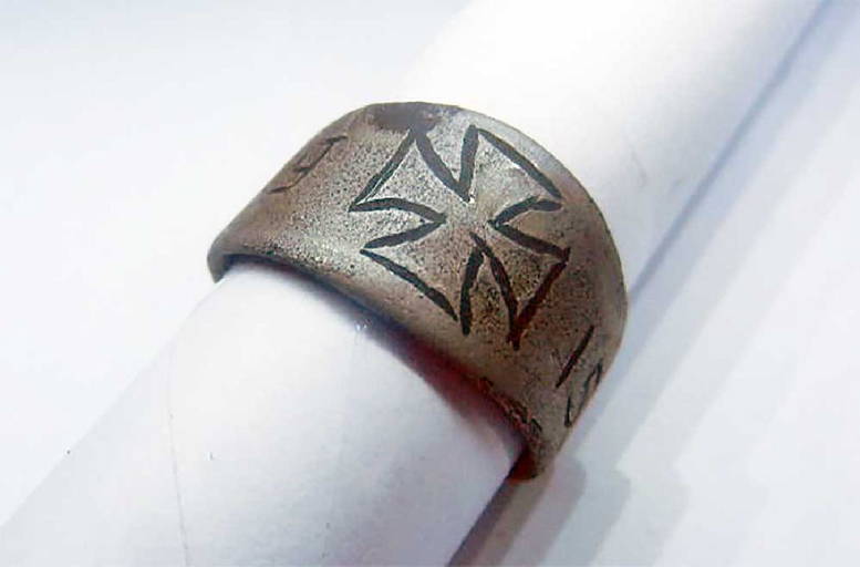ORIGINAL GERMAN WW1 RING w. IRON CROSS, 1915 - Apr 14, 2019 | V.N ...