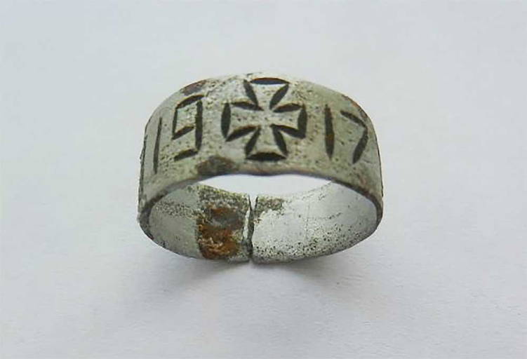 ORIGINAL GERMAN WW1 RING w. IRON CROSS, 1917 - Oct 06, 2019 | V.N ...