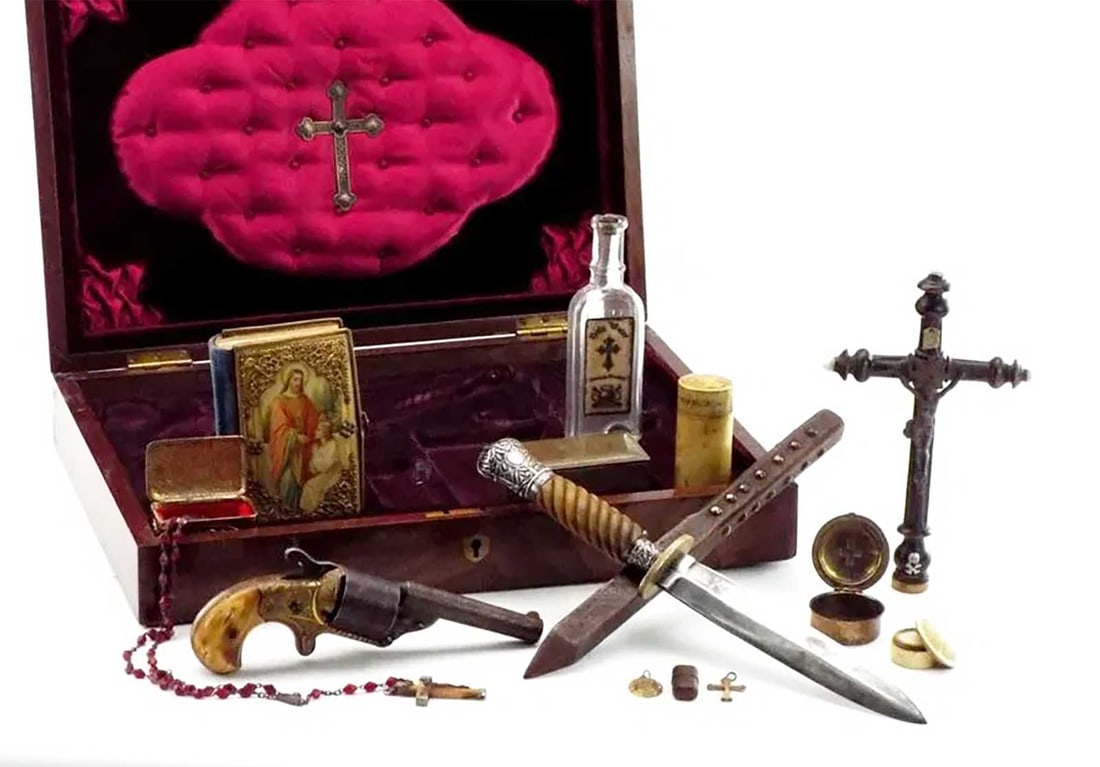 Extremely Rare Vampire Killing Kit, 19 C. Auction