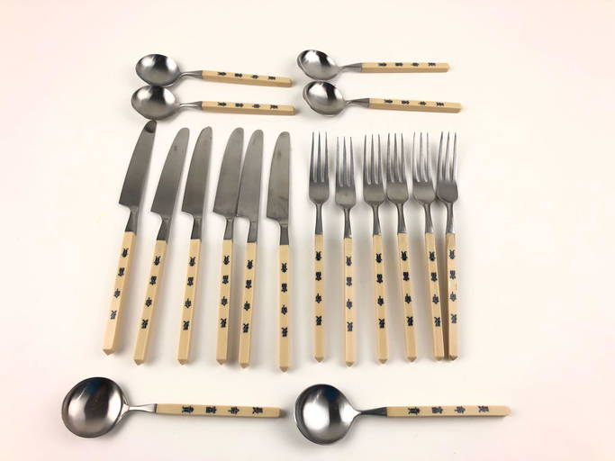 18 Piece Asian Silverware Set
