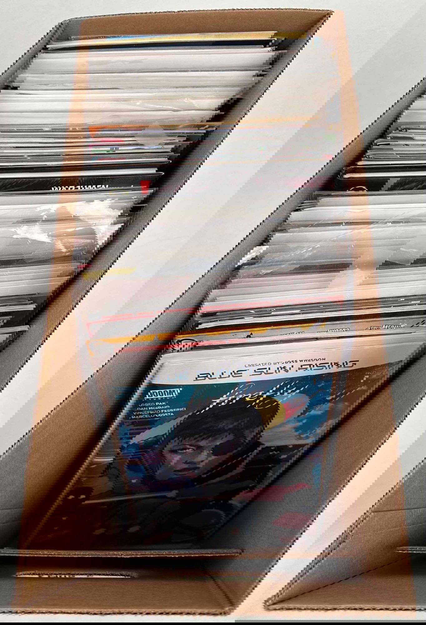 Long Comic Book Box (watchmen, Batman, Preacher, And More) Auction