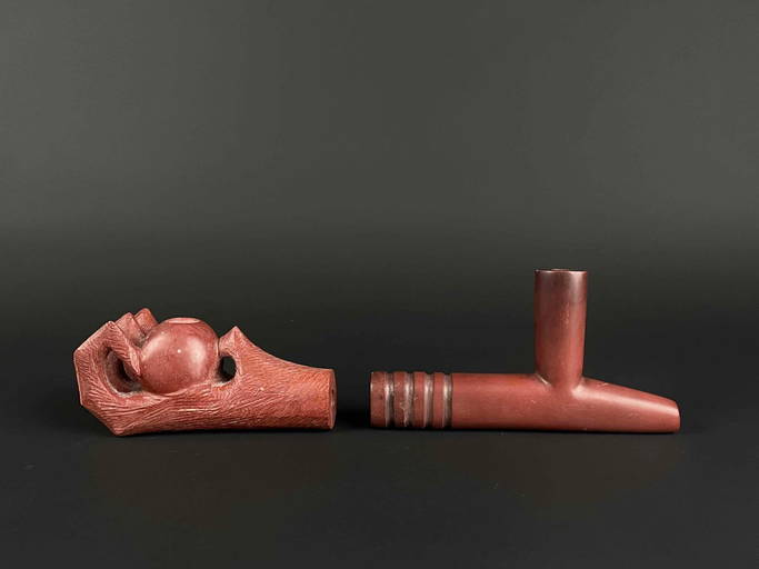 Two Native American Catlinite Pipes (eagle Claw Signed Minnetage)