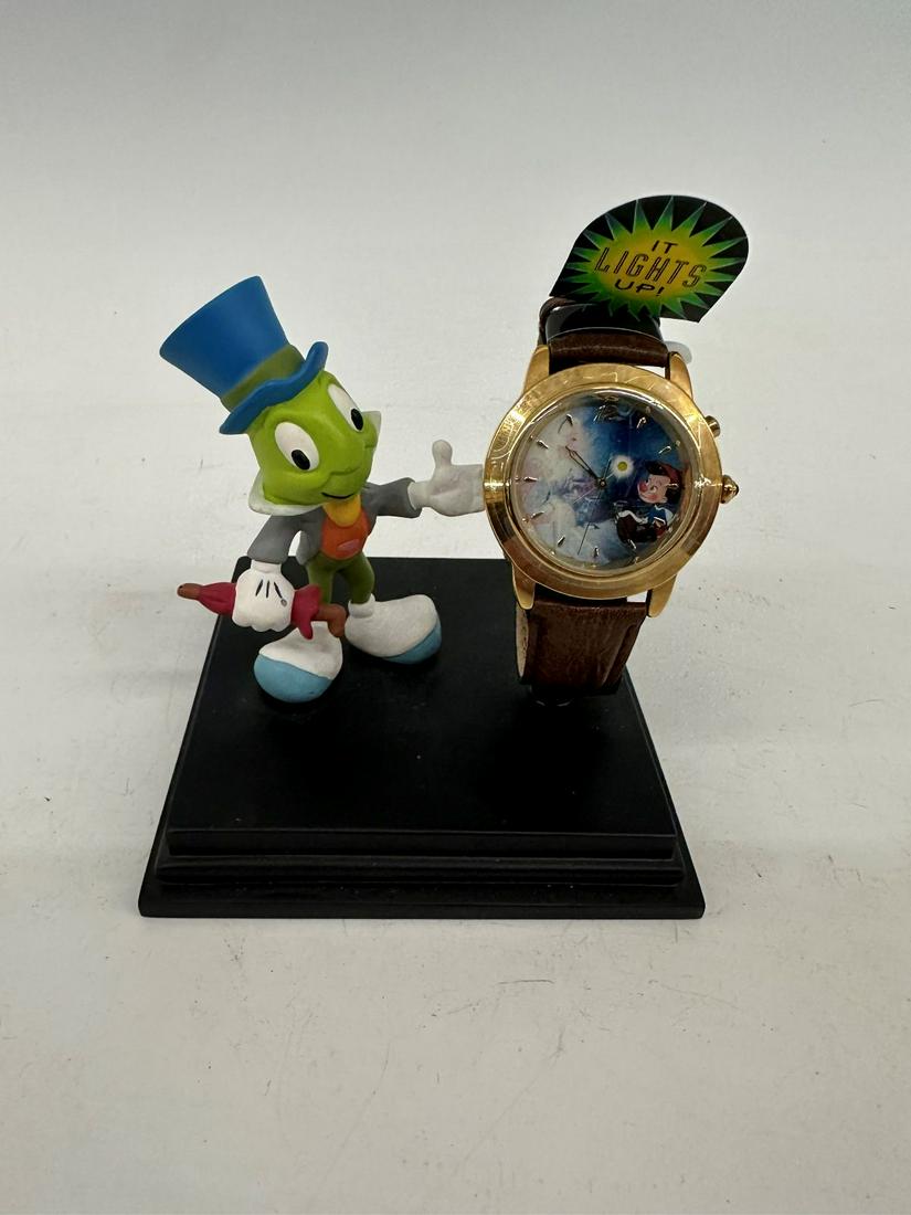 Walt Disney Pinocchio Jiminy Crickett Everlasting Time Watch