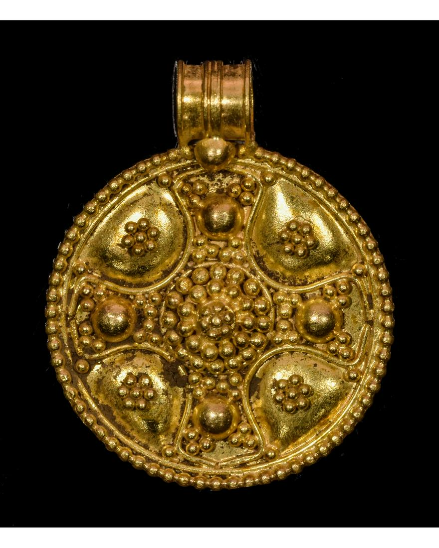 RARE VIKING GOLD PENDANT WITH CROSS - Nov 24, 2019 | Pax Romana ...