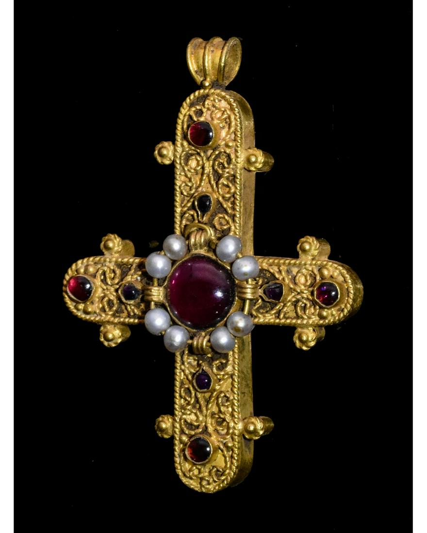 MEDIEVAL GOLD CROSS WITH GARNET AND PEARLS - Dec 15, 2019 | Pax Romana ...