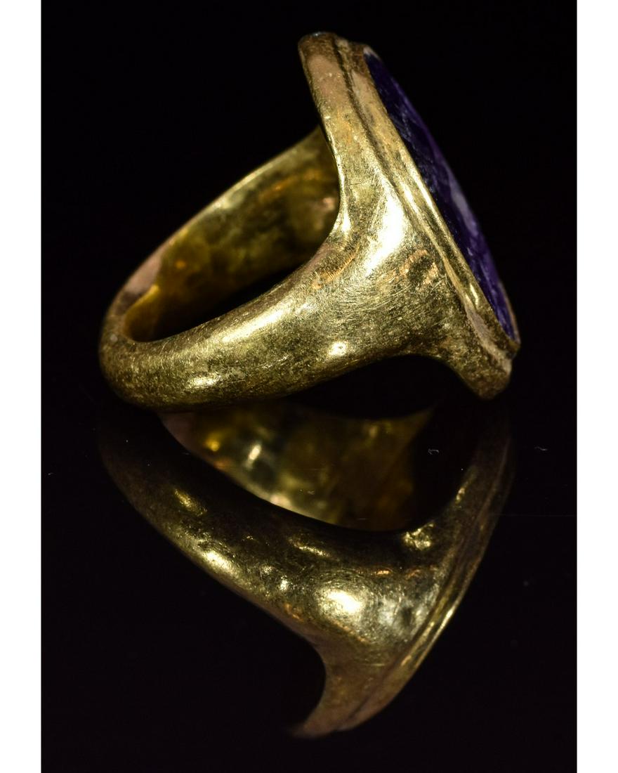 ROMAN GOLD and AMETHYST INTAGLIO RING - LEDA AND THE - Feb 01, 2020 ...