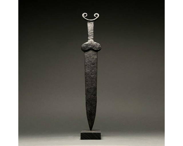 Hellenistic Period Iron Short Sword With Handle