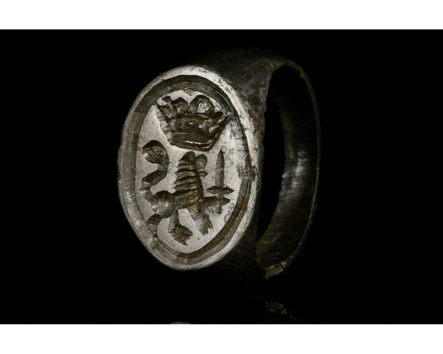 MEDIEVAL SEAL RING WITH LION AND CROWN - May 30, 2021 | Apollo ...