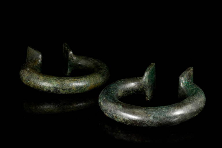 Buy MASSIVE BRONZE AGE ARM RINGS / BRACELETS | Apollo Art Auctions in ...