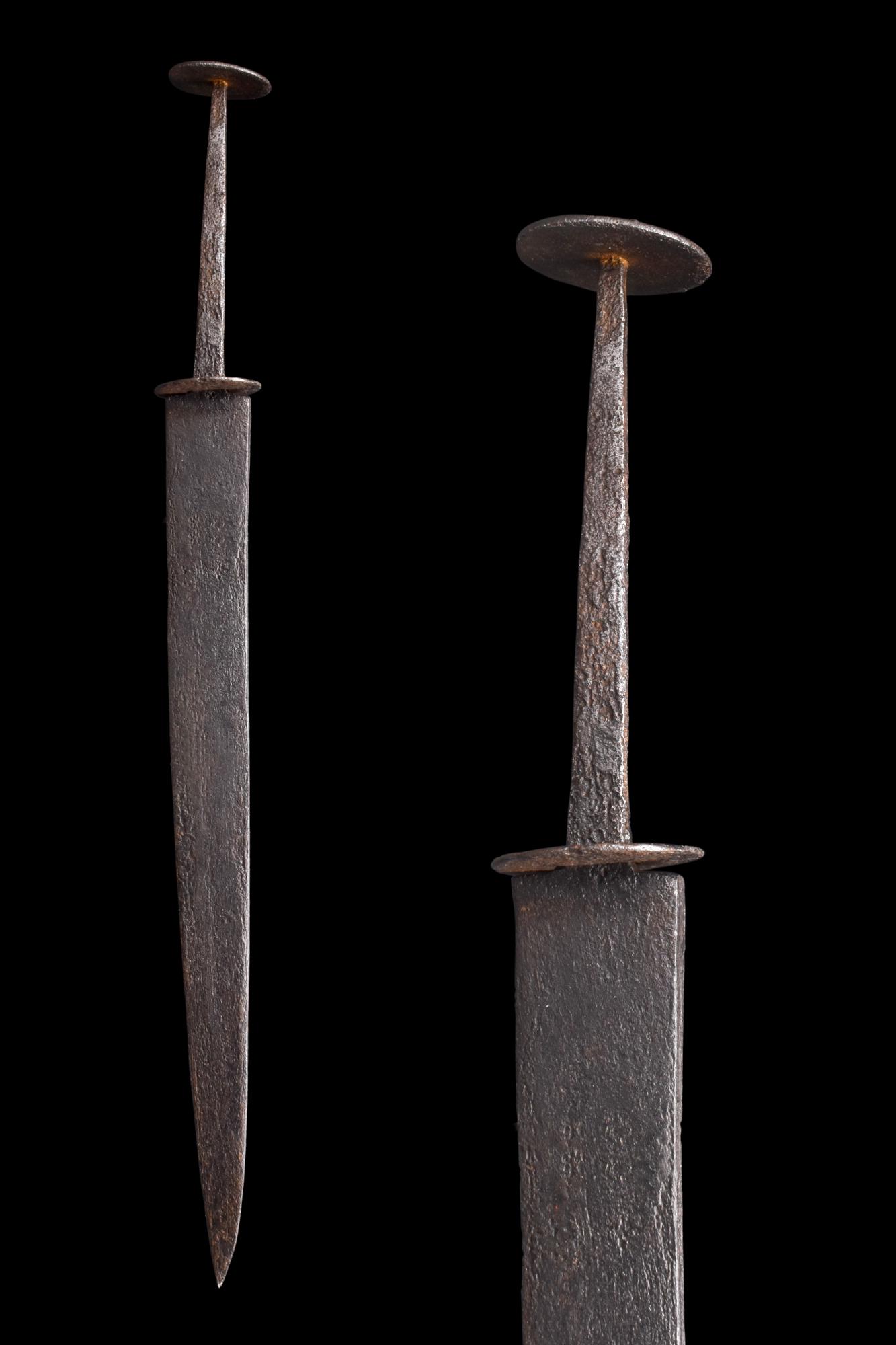 Late Medieval Iron Rondel Dagger / Stiletto