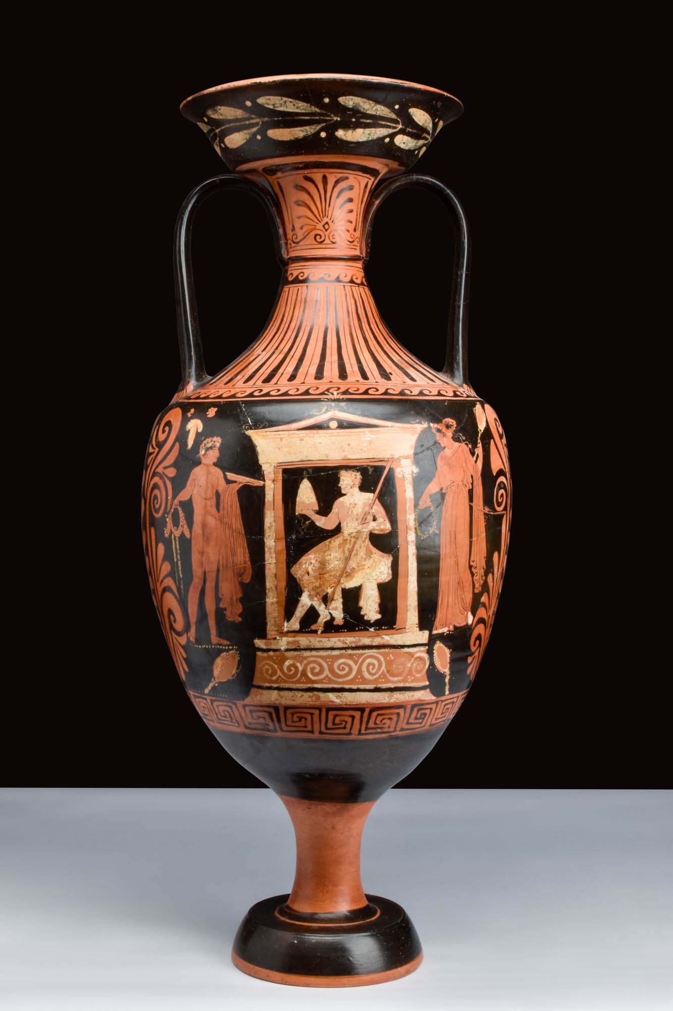 Large Apulian Red-figure Amphora - Ex. Axel Guttmann - Tl Tested Auction