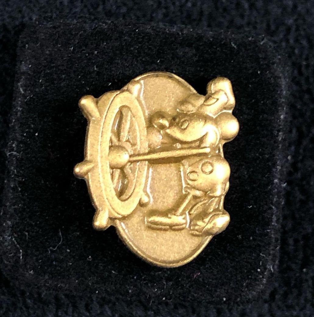 Disney Cast Member Service Award Pin Steamboat