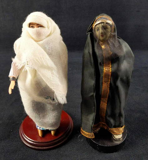 Two Female Dolls W Traditional Saudi Arabian Dress - Mar 23, 2021 ...