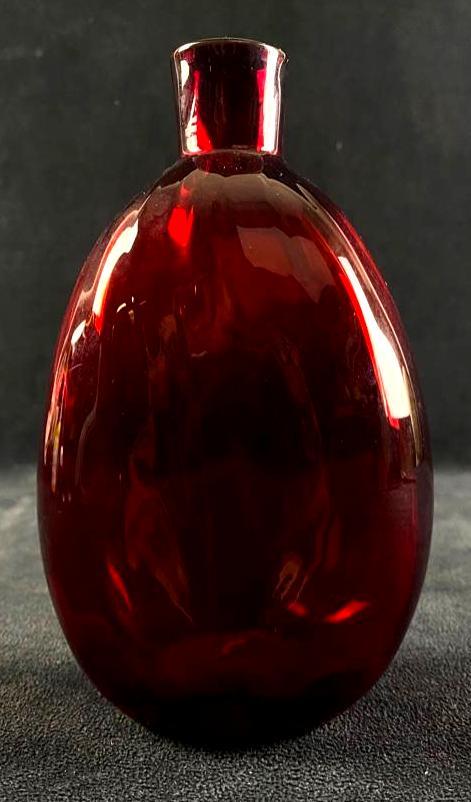 Hand Blown Pairpoint Red Vase Met Museum 1988