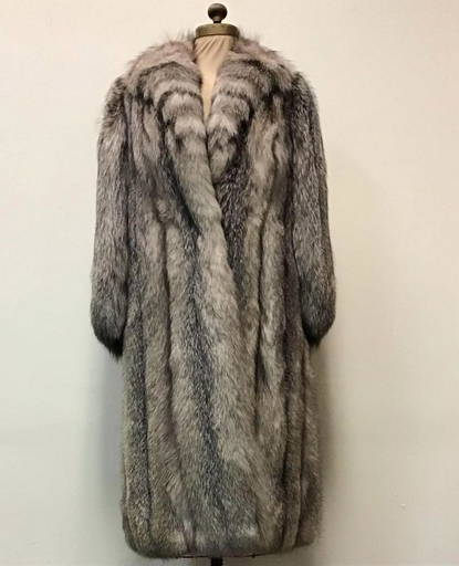 Luxury Indigo Fox Fur Coat (#0115) on Apr 05, 2022 | Rapid Estate ...