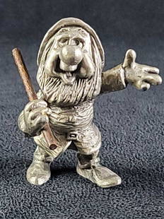 Snow White And The Seven Dwarfs Garden Statues