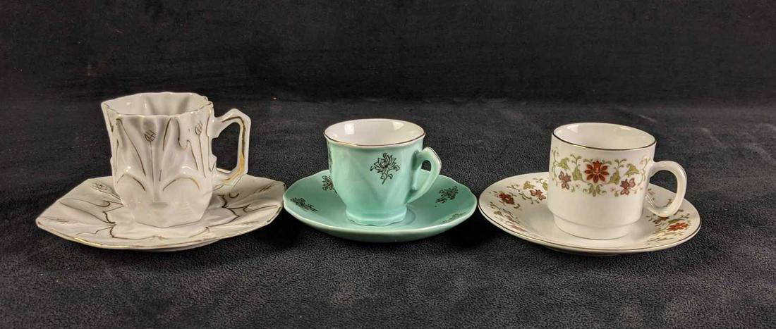 Small Tea Cups And Saucers
