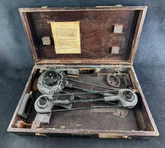 1945 U.s. Navy Parallel Motion Protractor With Wooden Case