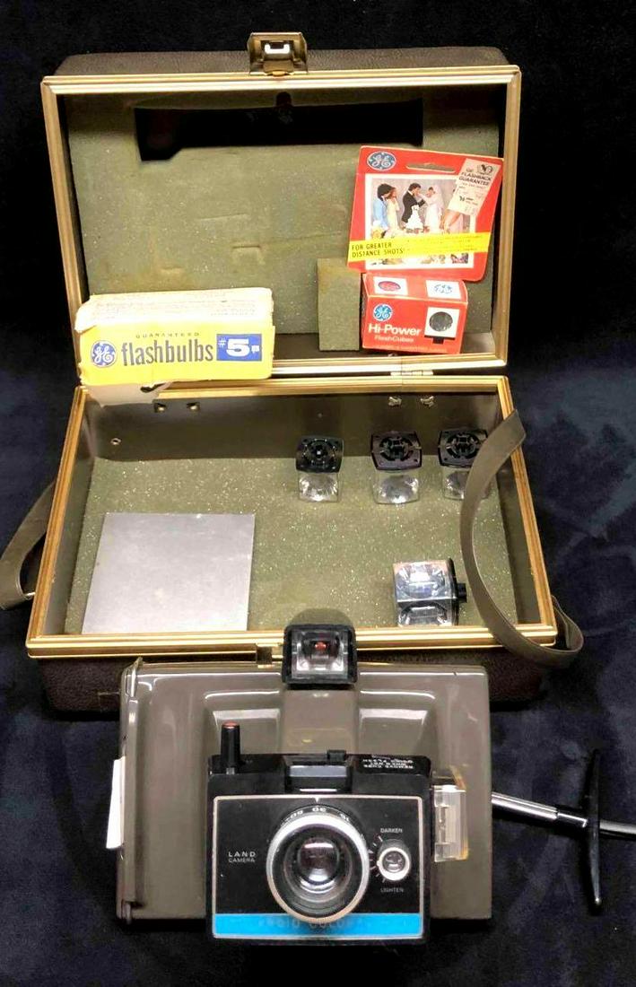 Vintage Retro Polaroid Land Camera & Accessories