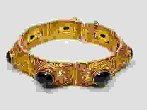 Skillus 18k Gold-plated Bangle Auction