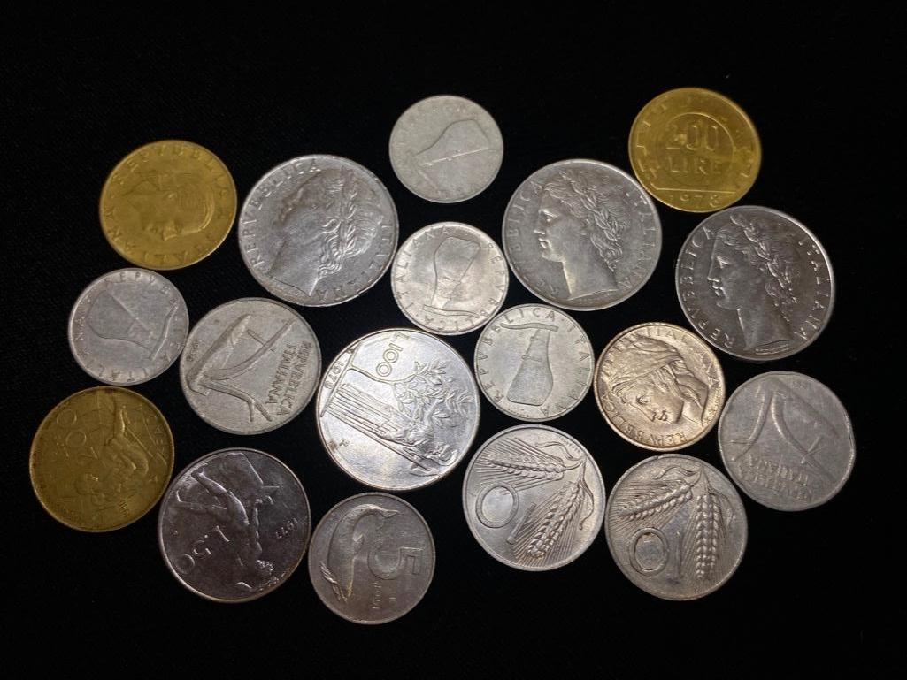 Lot Of 17 Vintage Italian Coins Auction