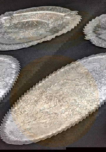 2 Vintage Wendell August & Federal Aluminum Trays