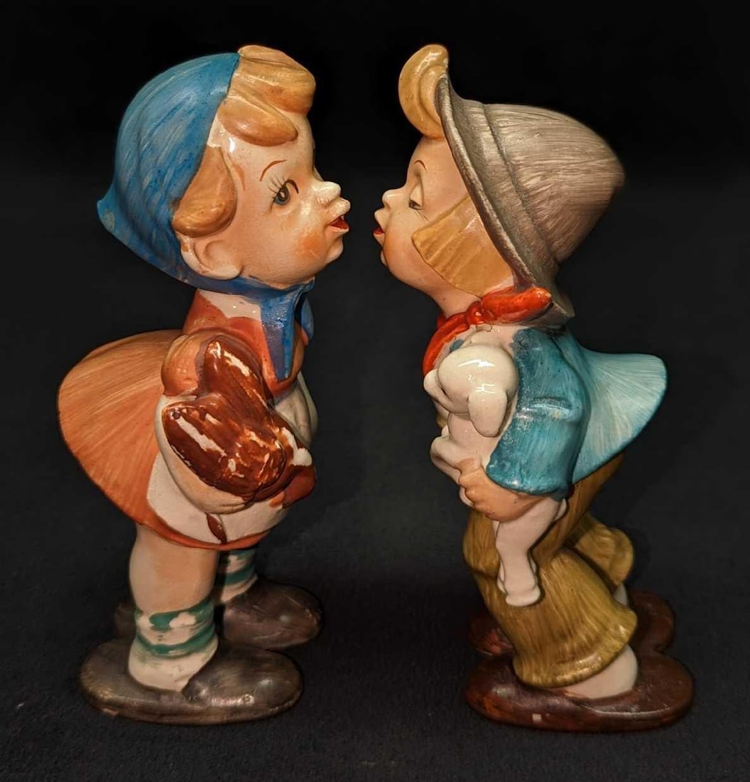 Vintage Lipper & Mann Kissing Boy & Girl Figurines Auction