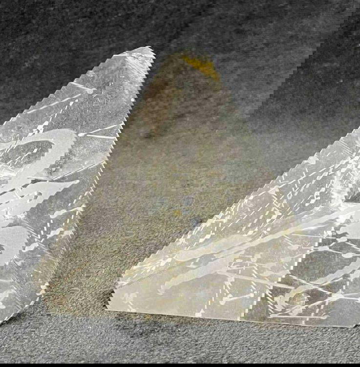 Signed Steuben Crystal Prism Tetrahedron Pyramid Sculpture Auction