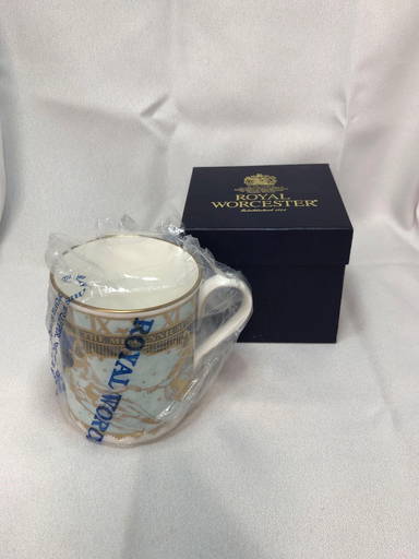 Royal Worcester Mug "to Celebrate The Millennium"